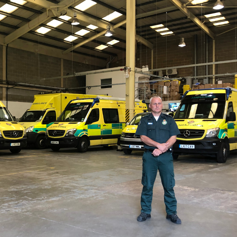 Paramedic nominates colleagues who helped save his life for an award ...