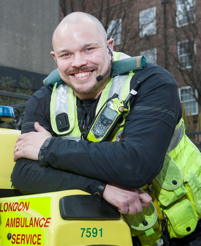 Brave-hearted paramedic honoured by the King - London Ambulance Service ...