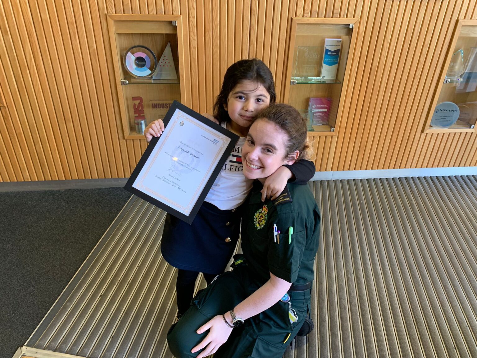 Brave child who rang 999 when her mum collapsed reunited with call ...