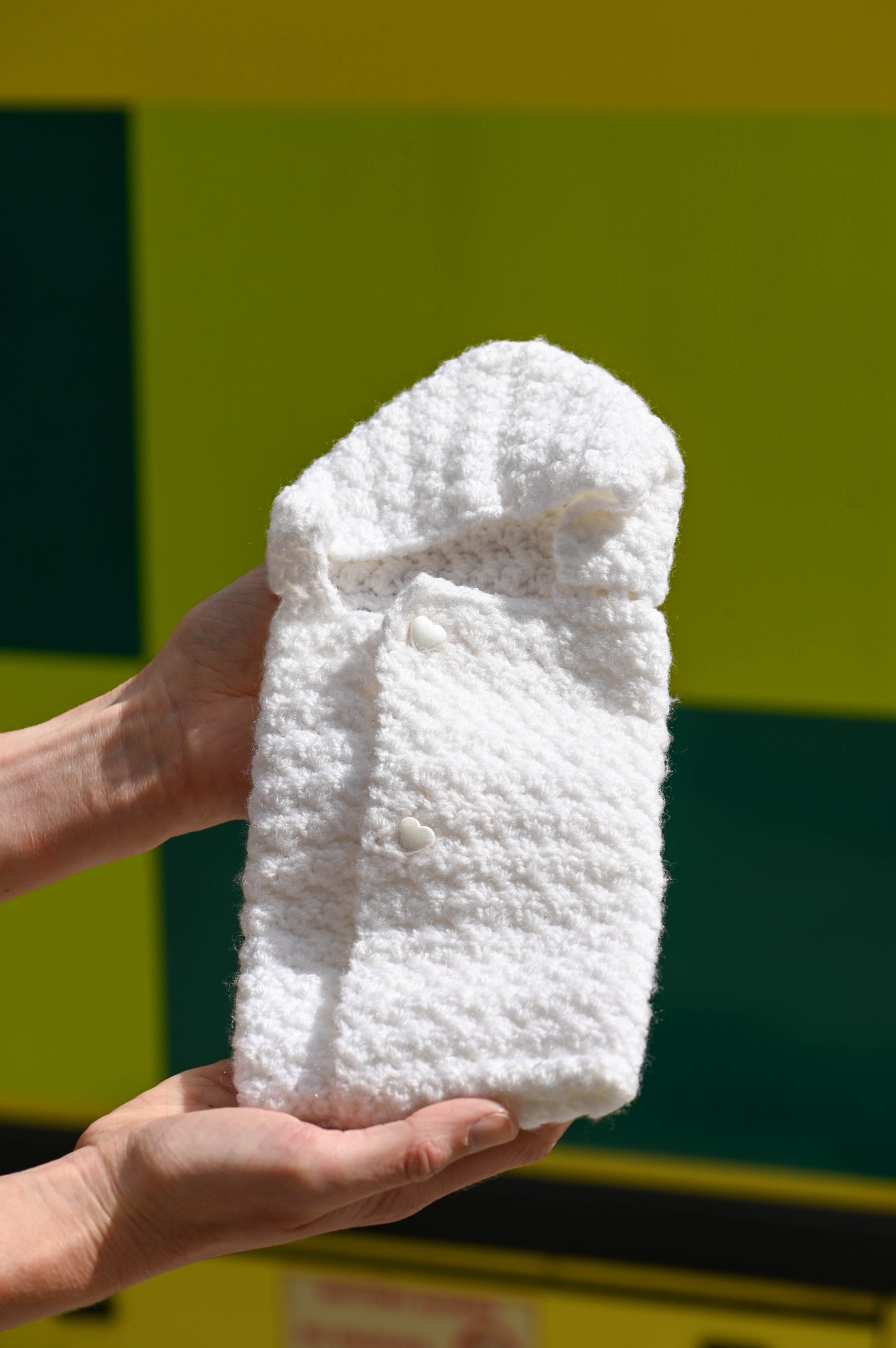 Ambulance service introduces ‘cuddle pockets’ for grieving parents to ...