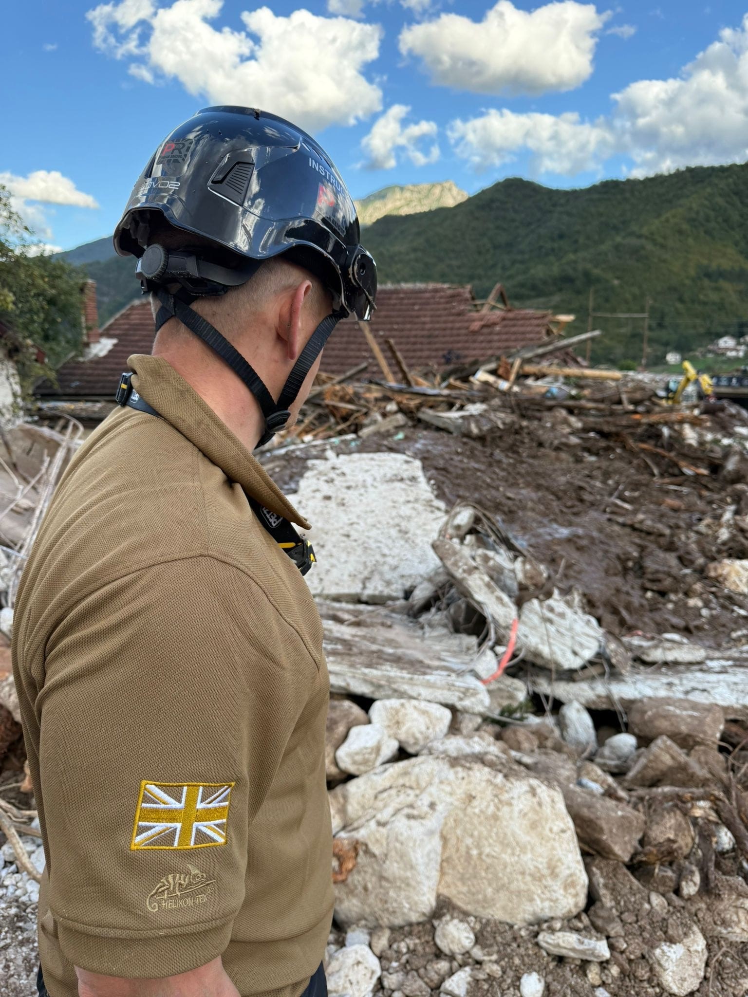 London paramedic volunteers for rescue mission in Bosnia - London ...