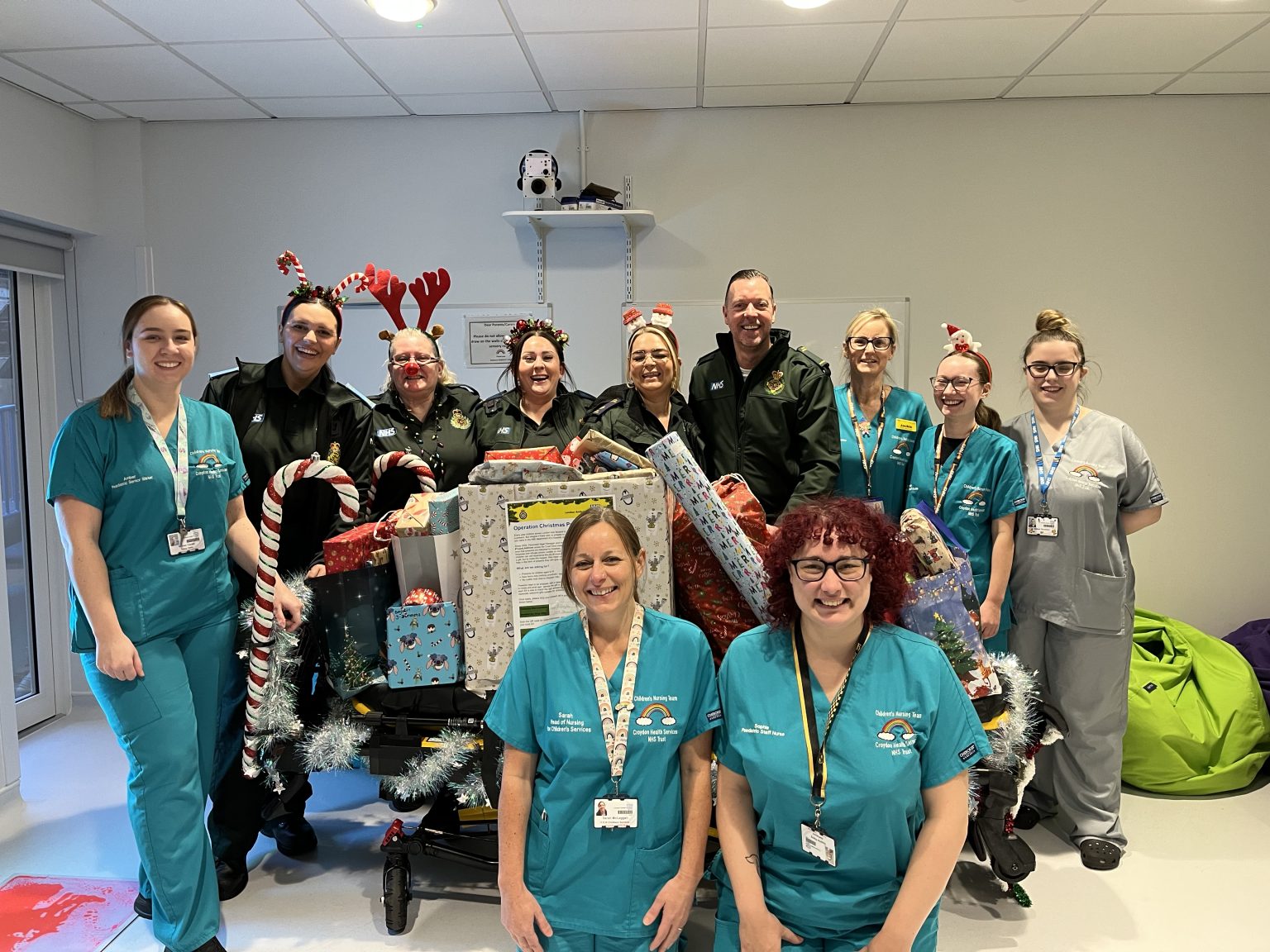 Paramedics delight sick children with Christmas presents at Croydon ...